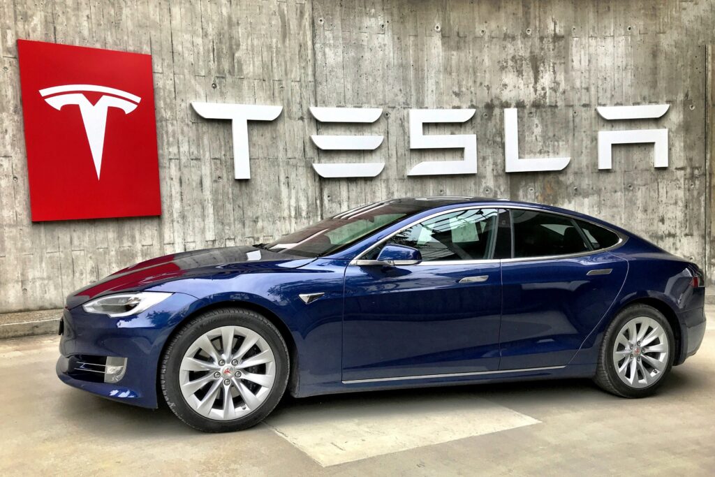 Tesla Transport in Florida | Safe & Insured EV Shipping – Shipvehicles.com